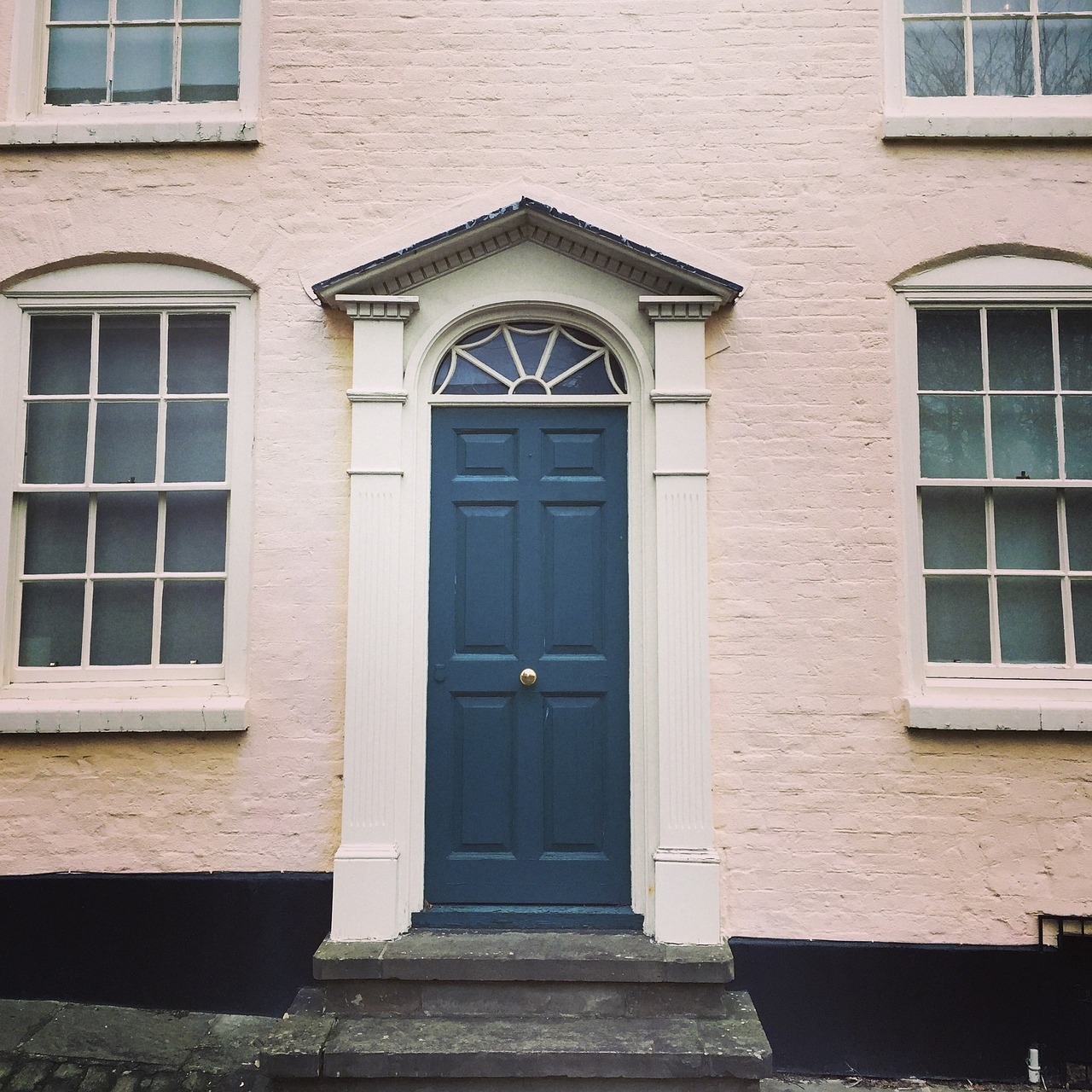 Traditional Doors: How To Create A Period Look