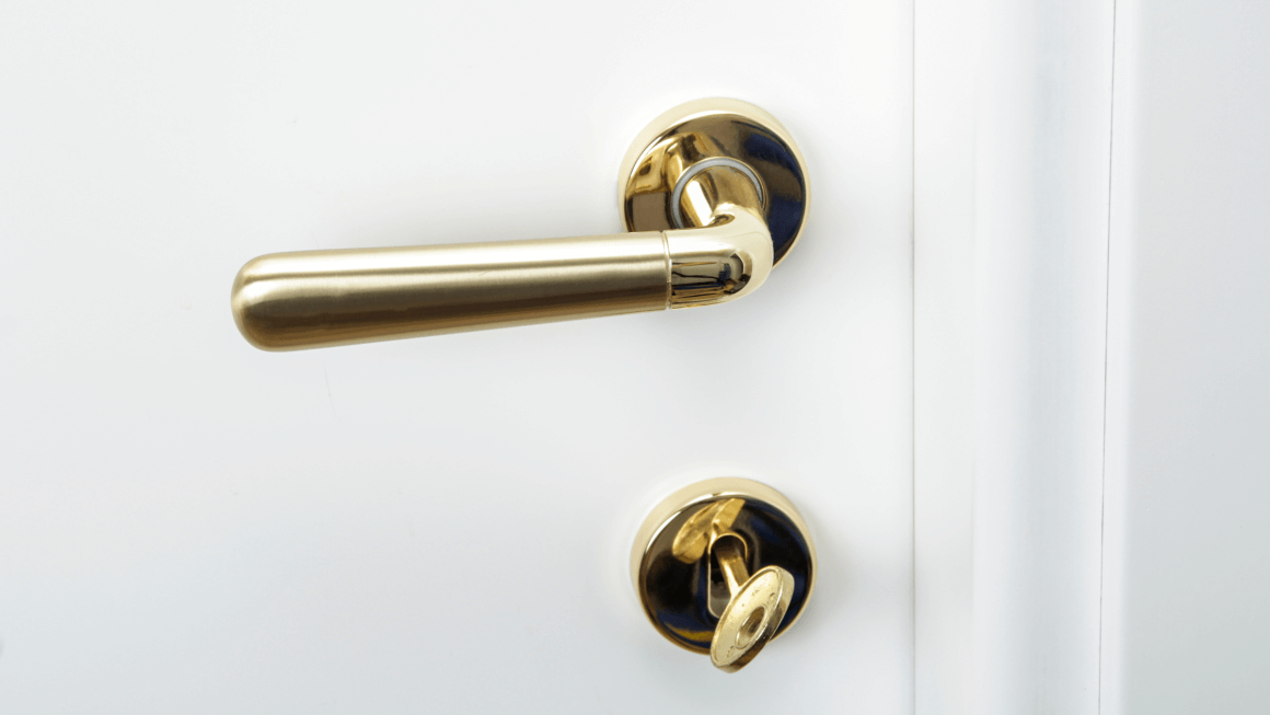 How to change a door handle - Vibrant Doors Blog